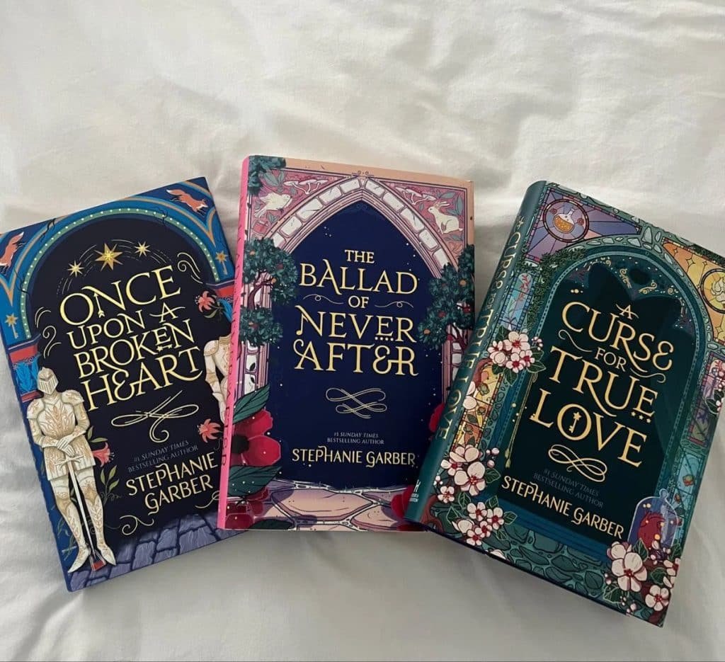 Once Upon a Broken Heart Series (3 Books) by Stephanie Garber - Tunique BD